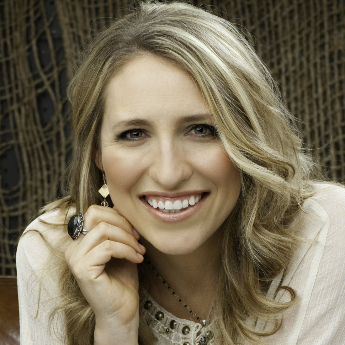 Your Painful Story Brings God Glory | Desiring God