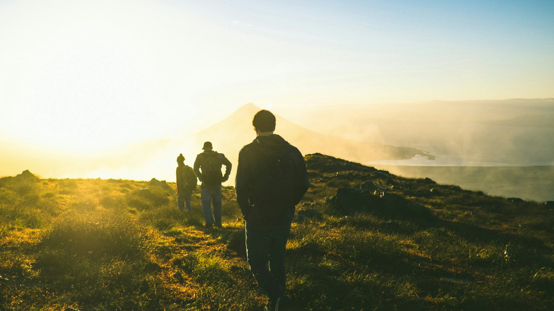 Love Your Brothers in Christ: A Guide for Single Women | Desiring God