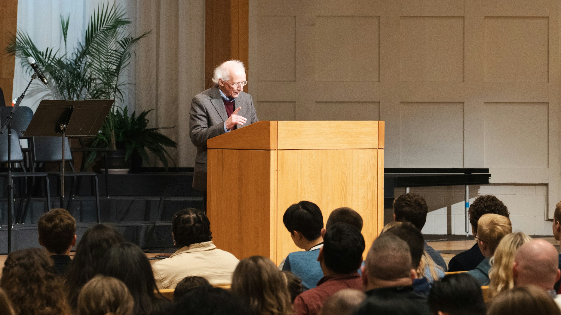 ‘Moses Wrote of Me’: The Messianic Hope of the Law | Desiring God