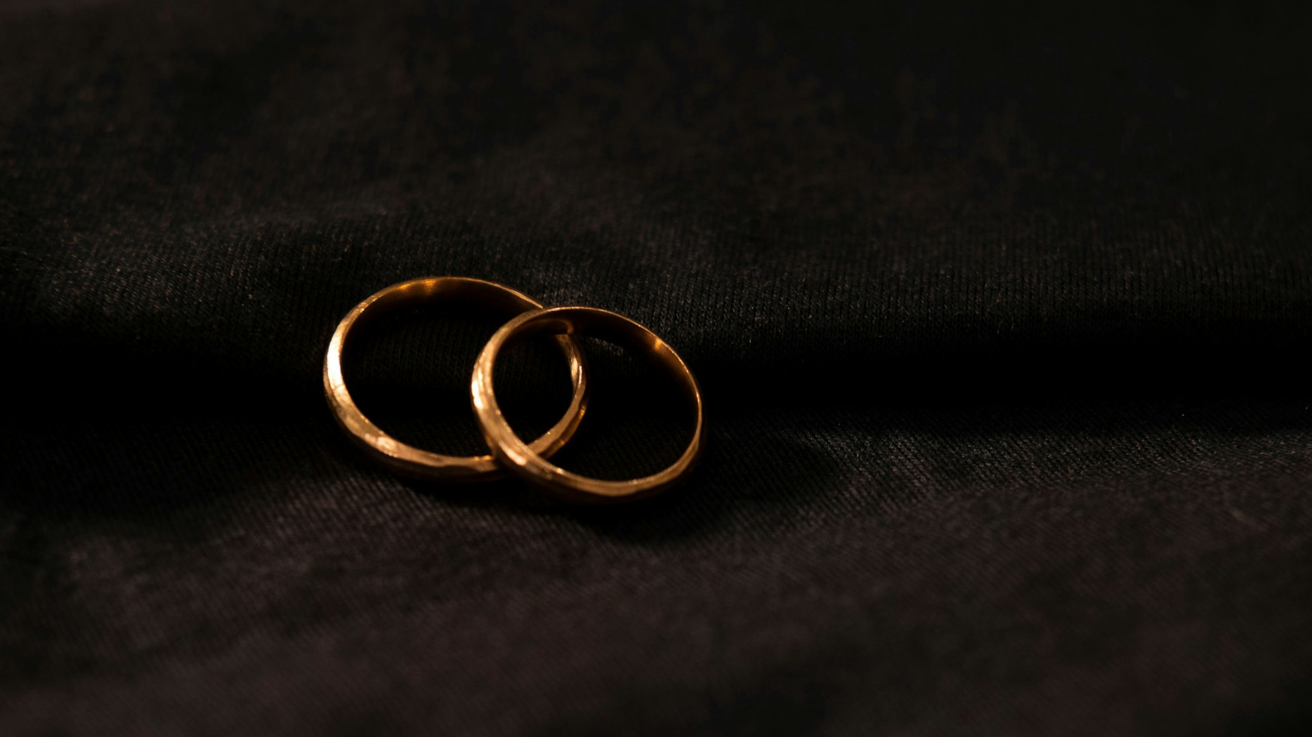 When Love Wanes, the Marriage Covenant Remains | Desiring God
